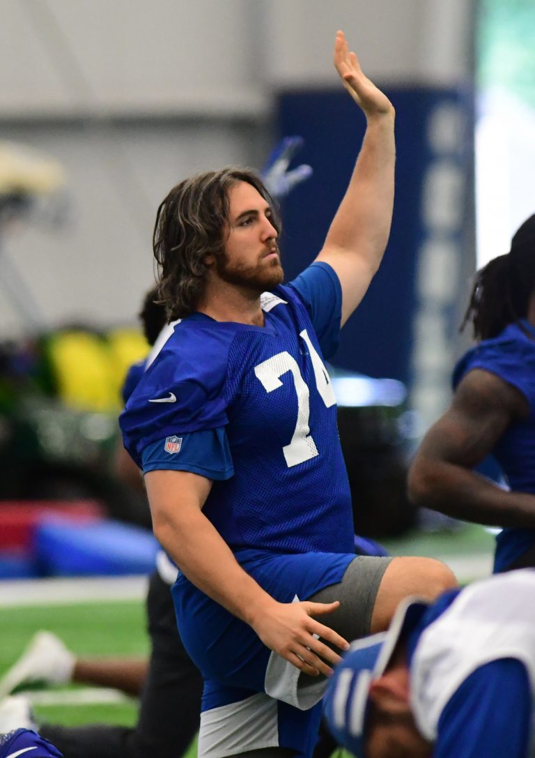 Colts' Anthony Castonzo Retires From NFL