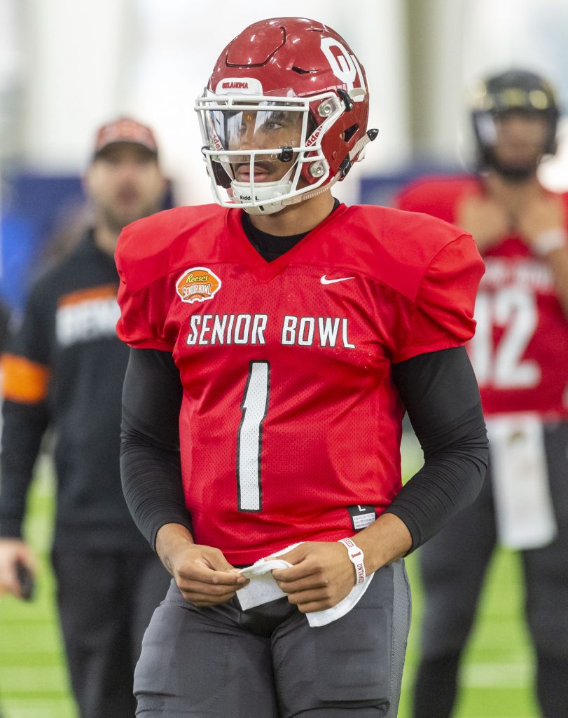 Raiders Eyeing Early-Round QBs?