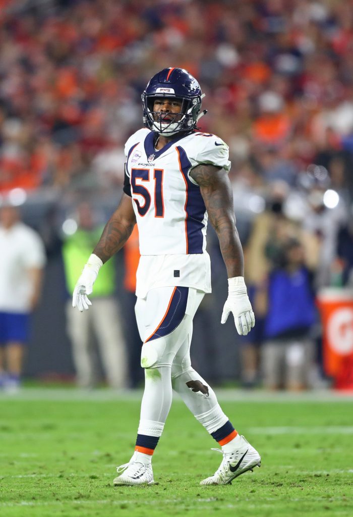 Giants Sign Todd Davis