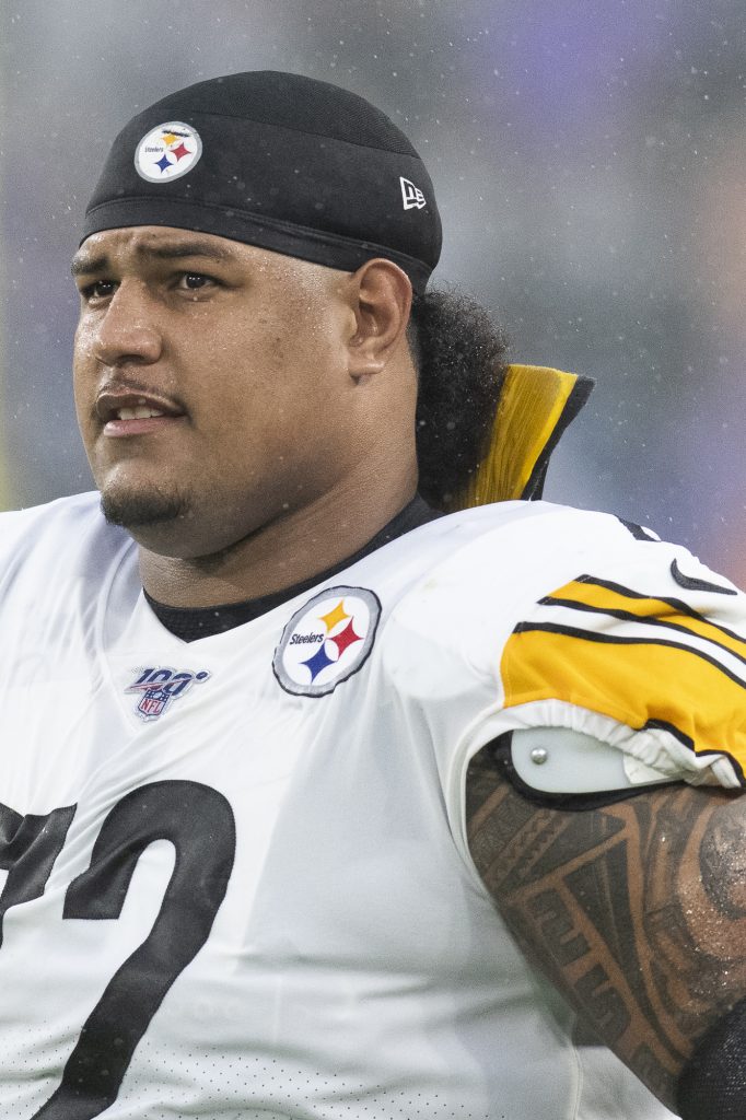 Steelers Release T Zach Banner