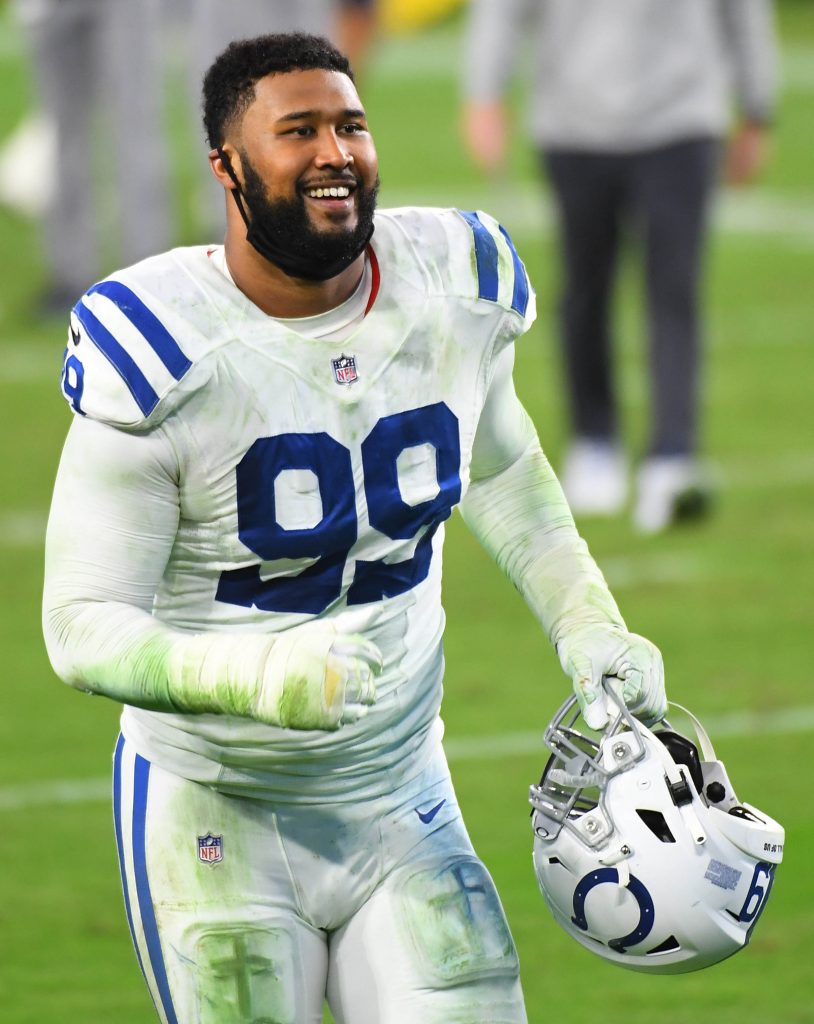 Colts Extend DT DeForest Buckner