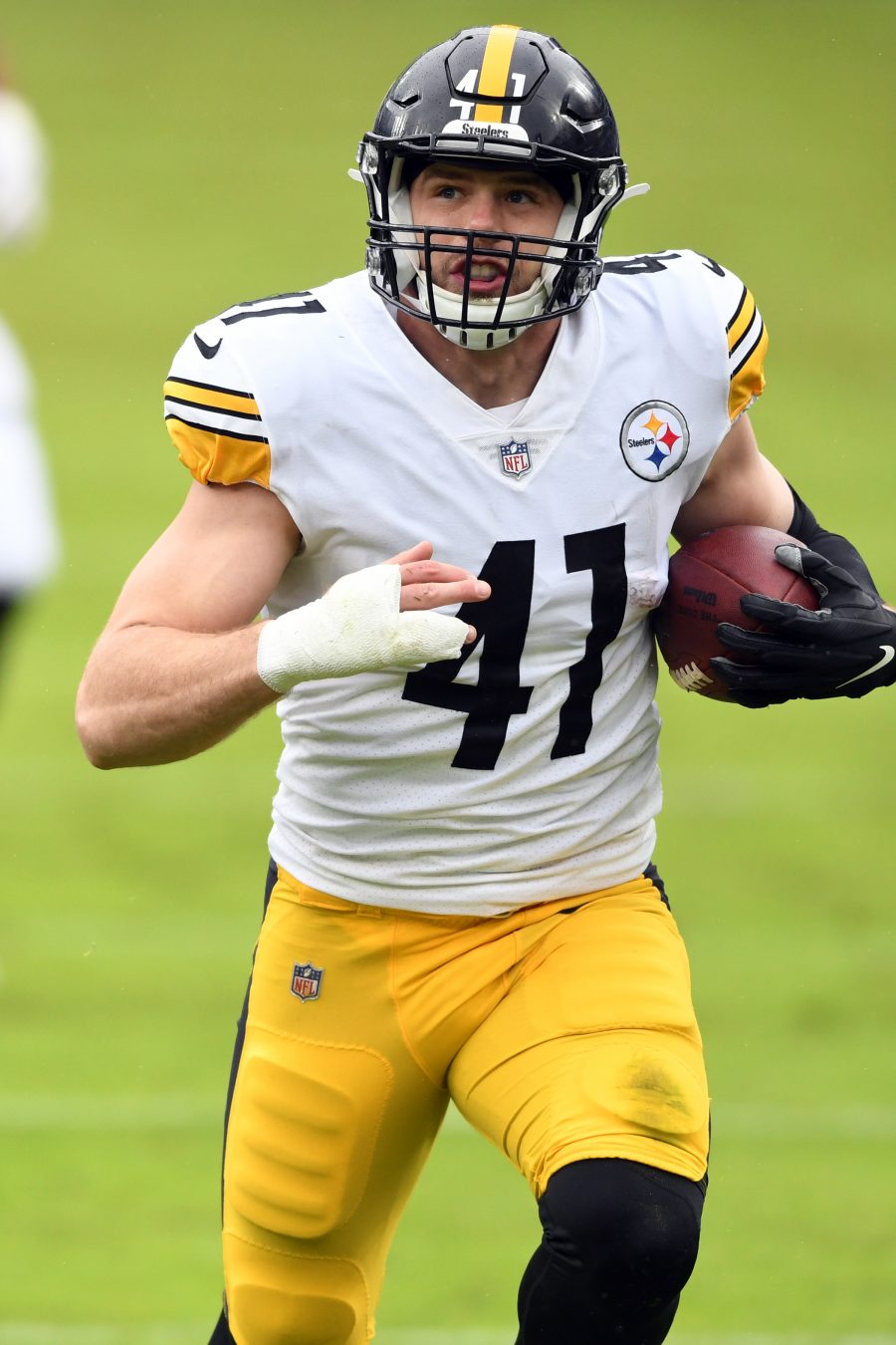 Steelers Place LB Robert Spillane On IR