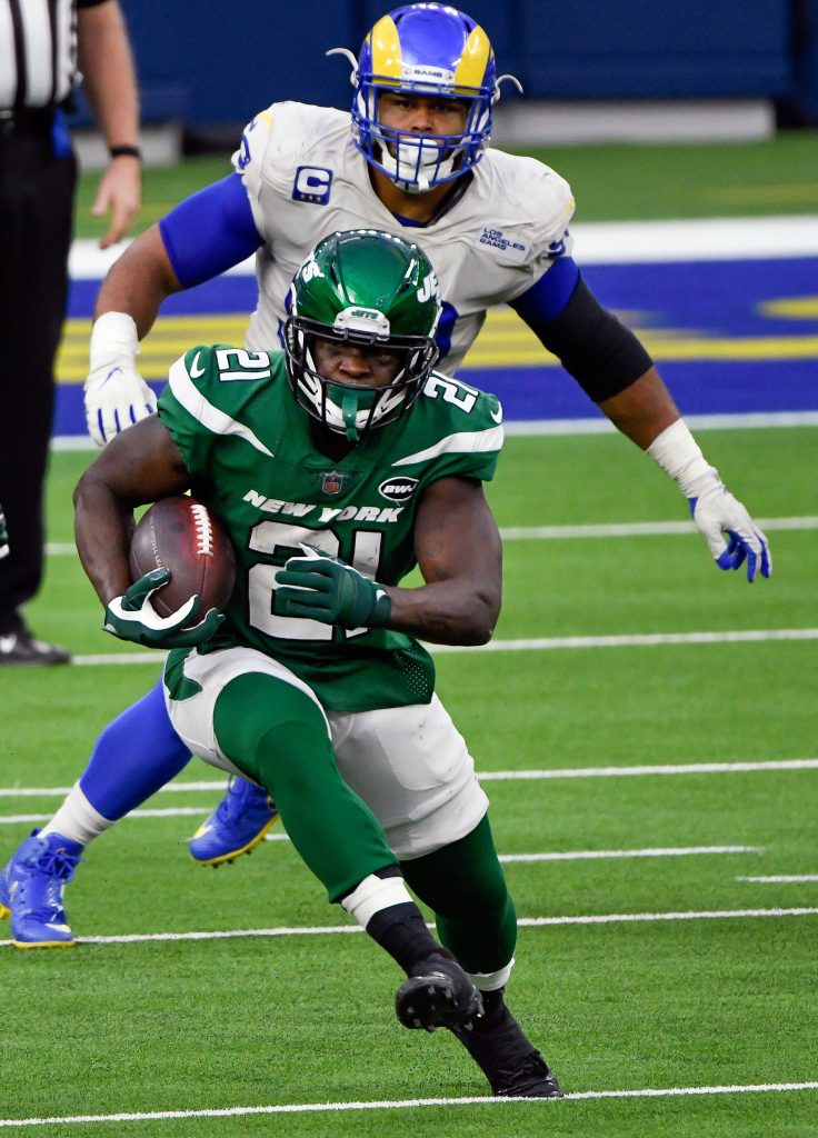 Jets' Frank Gore May Continue Playing