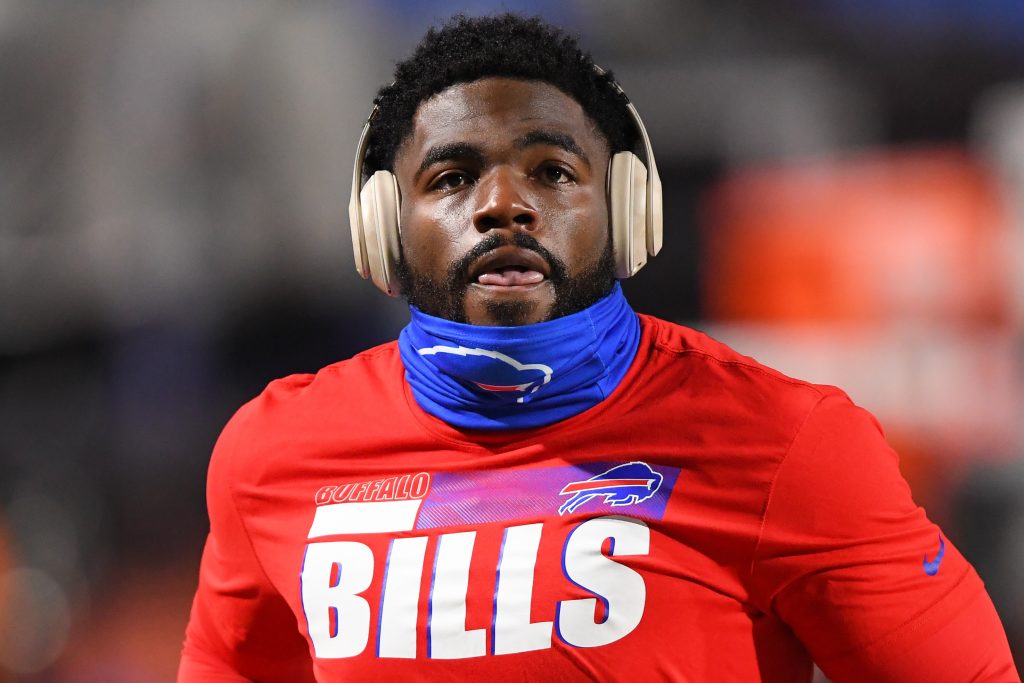 Bills Re-Sign LB Andre Smith