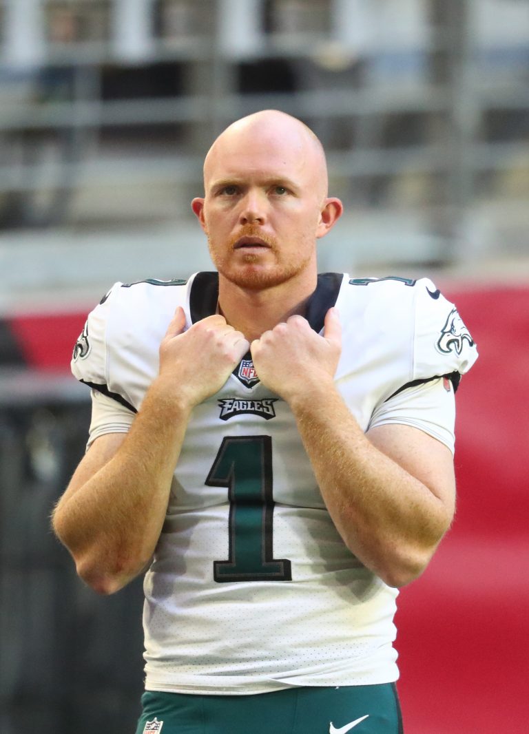 Eagles Won't Tender P Cameron Johnston