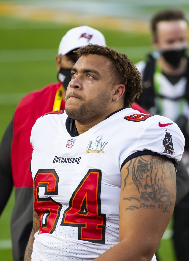 Buccaneers To Re-Sign Aaron Stinnie