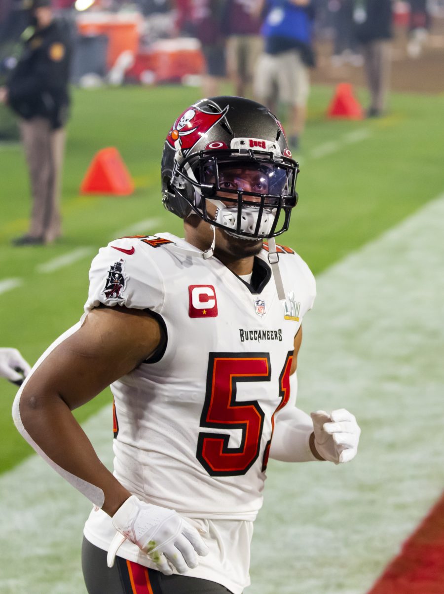 Buccaneers Re-Sign Kevin Minter