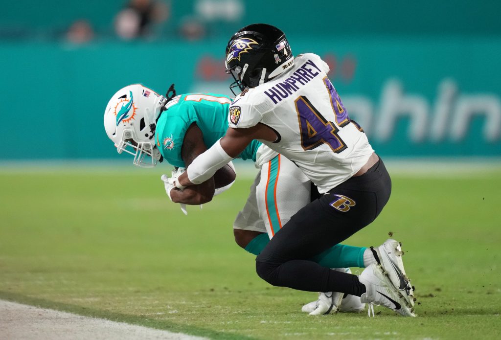 Waddle Sets Rookie Receptions Record