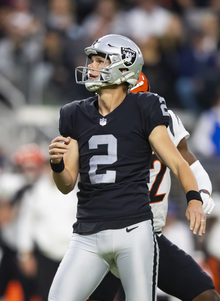 Raiders Extend K Daniel Carlson