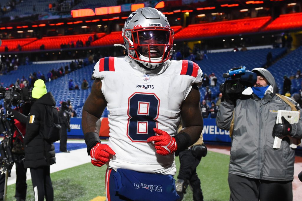 Patriots, LB Ja'Whaun Bentley Agree On Extension