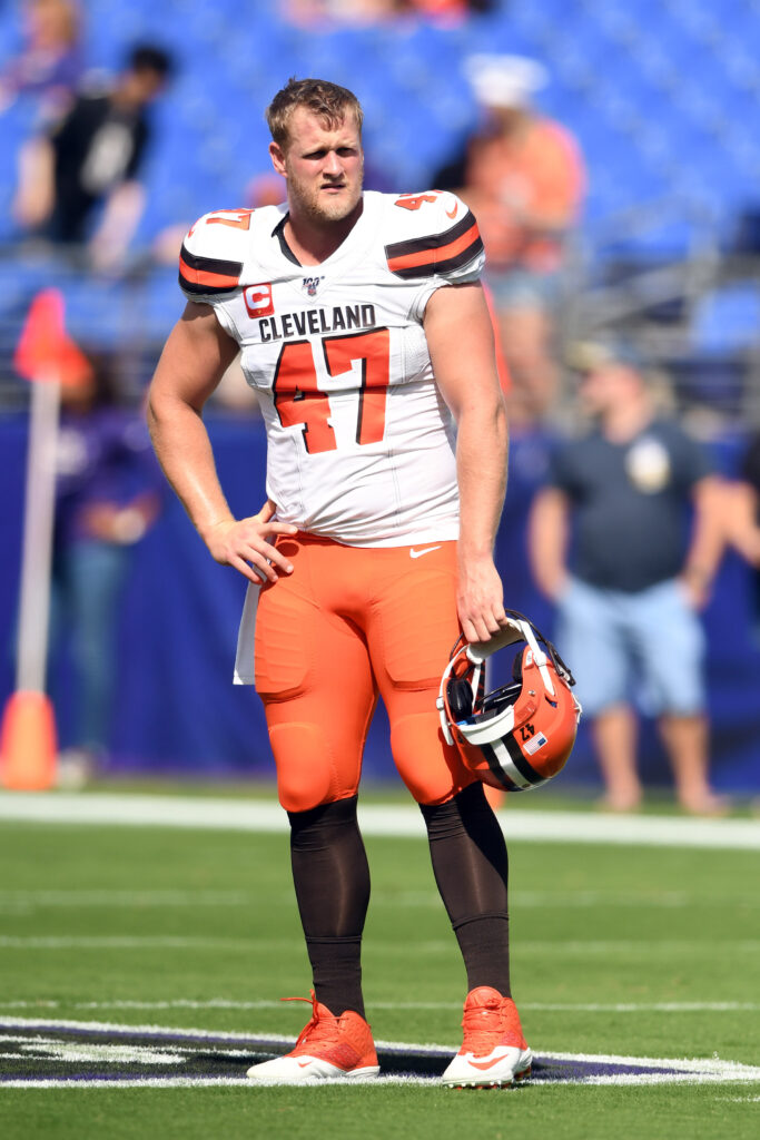 Eagles Add LS Cal Adomitis, Place LS Charley Hughlett On IR