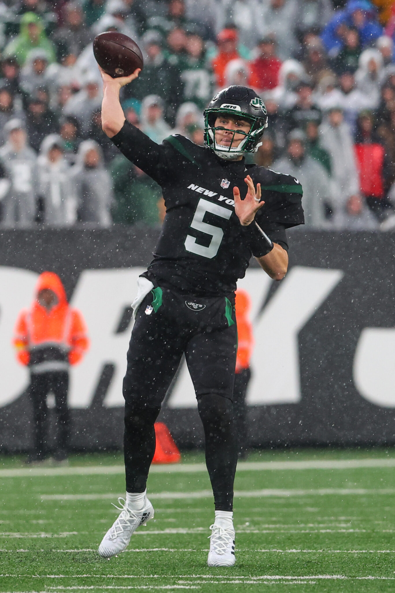 Dolphins To Sign QB Mike White