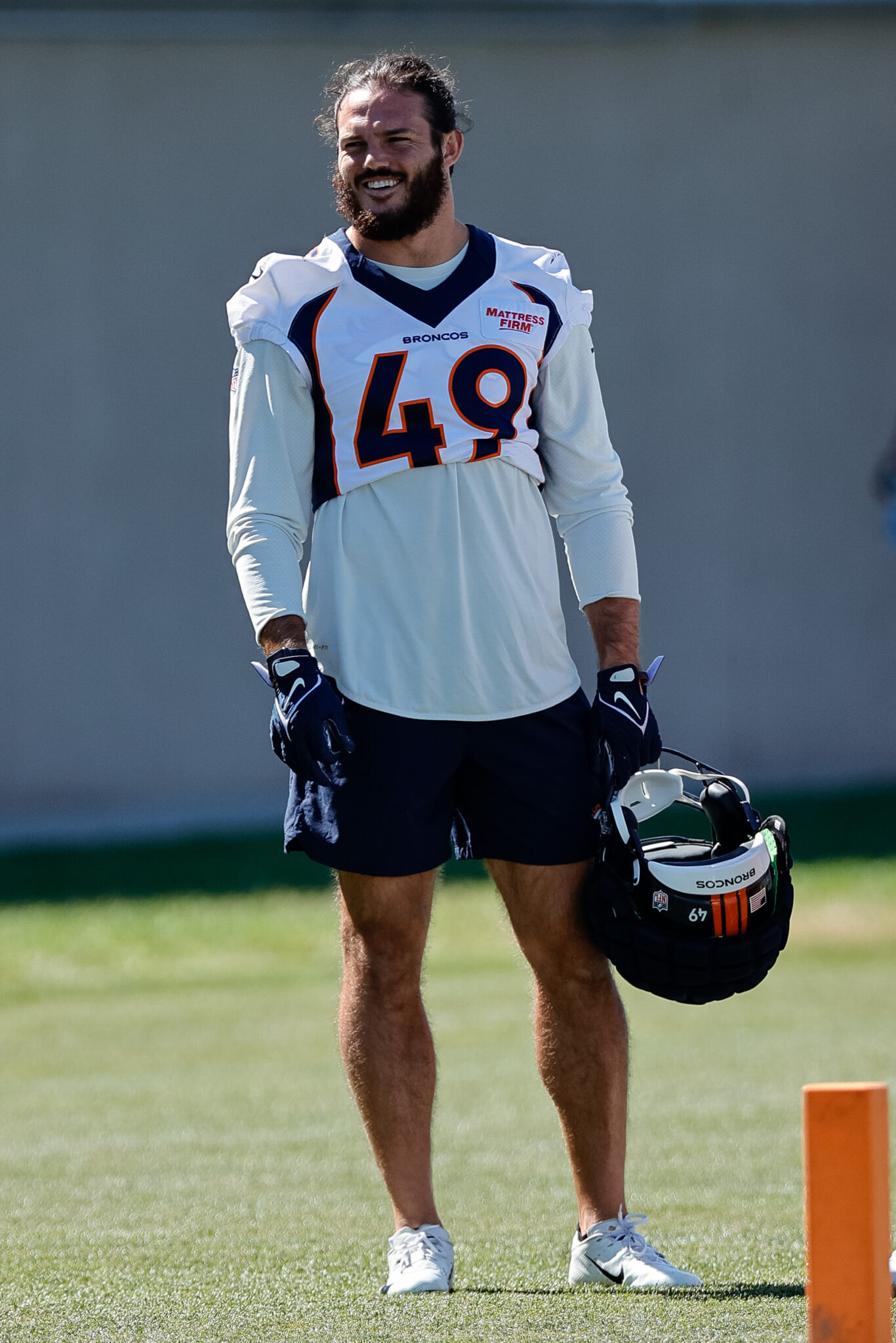 Broncos To Re-Sign LB Alex Singleton