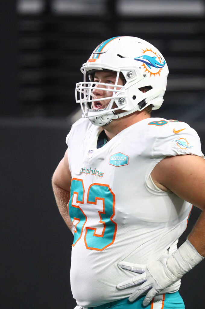 Texans To Sign OL Michael Deiter