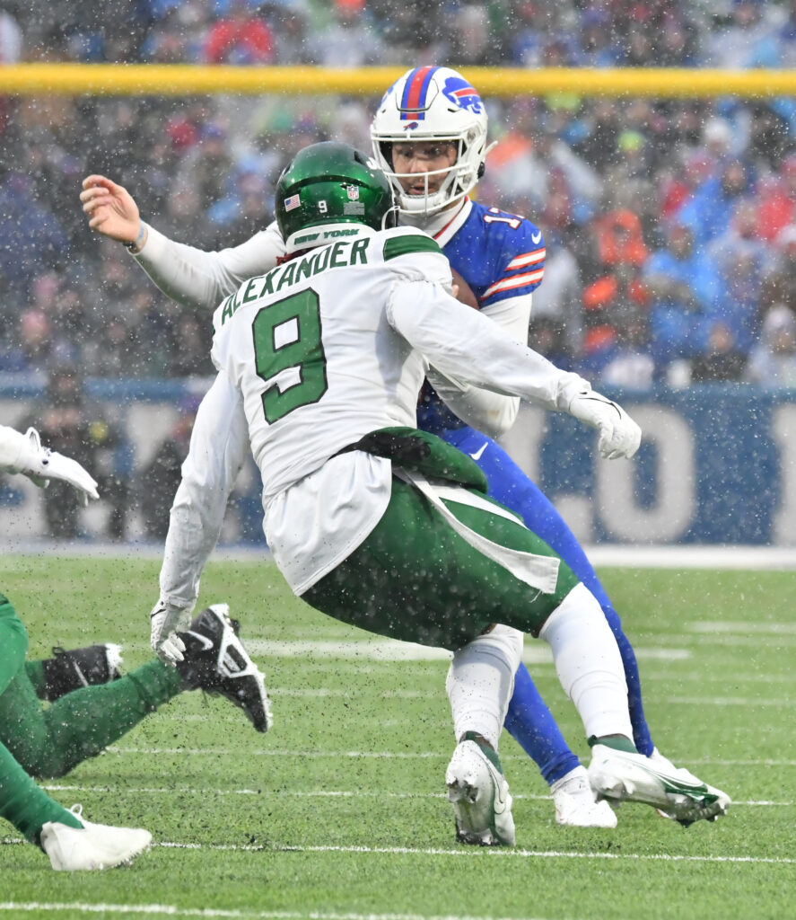 Jets Could Re-Sign LB Kwon Alexander