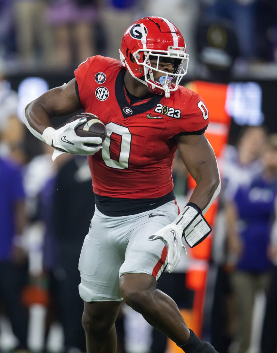 TE Darnell Washington Visits Panthers, Cowboys