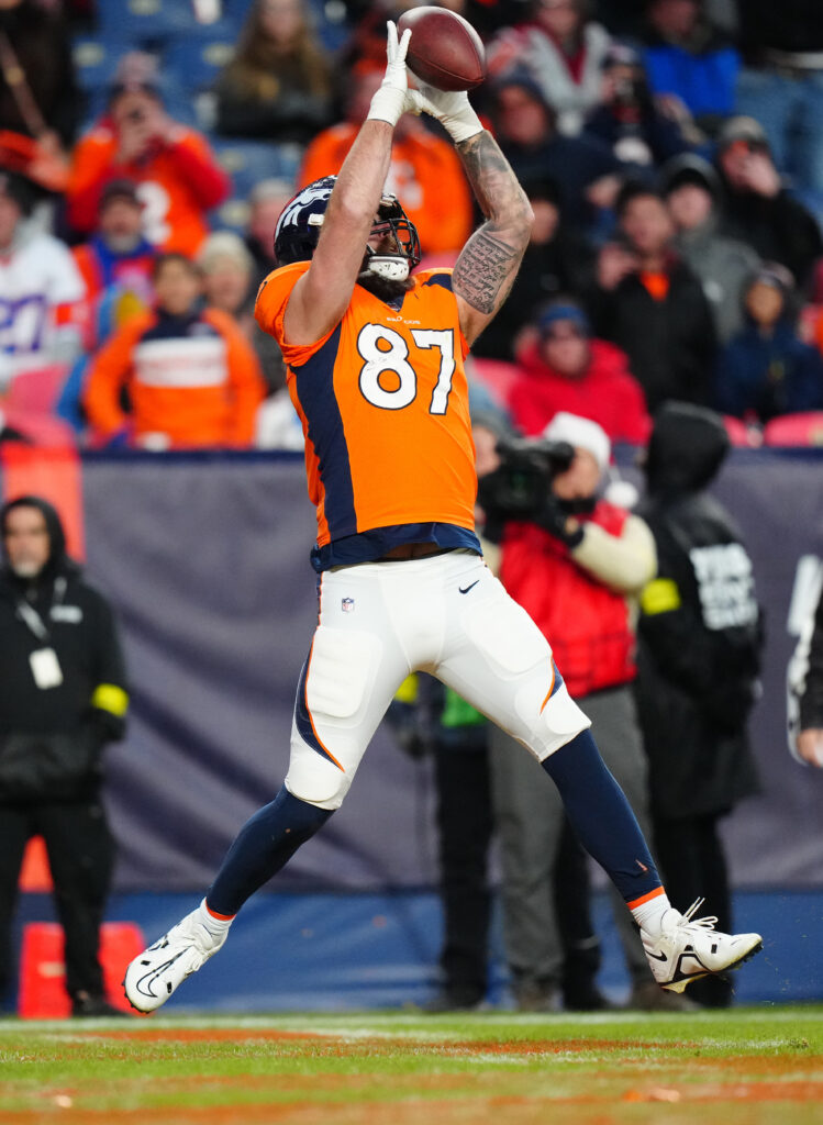 Texans Sign TE Eric Tomlinson