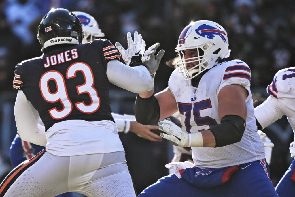 Raiders Sign G Greg Van Roten