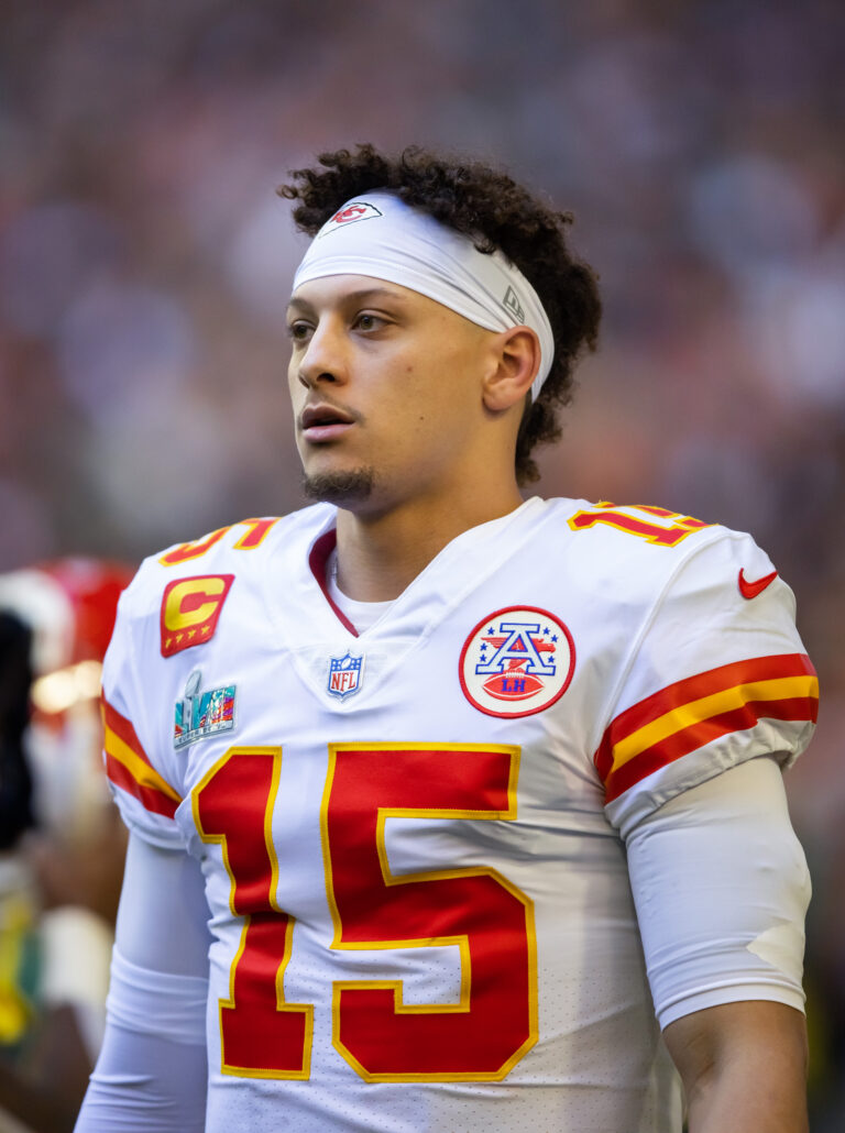 Chiefs QB Patrick Mahomes Suffers Torn ACL