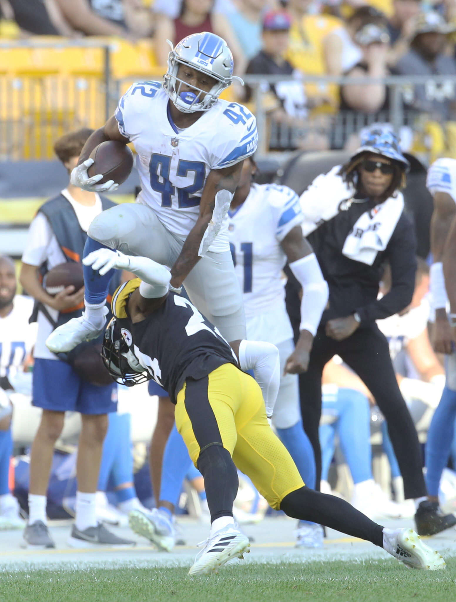 Lions Re-Sign RB Justin Jackson