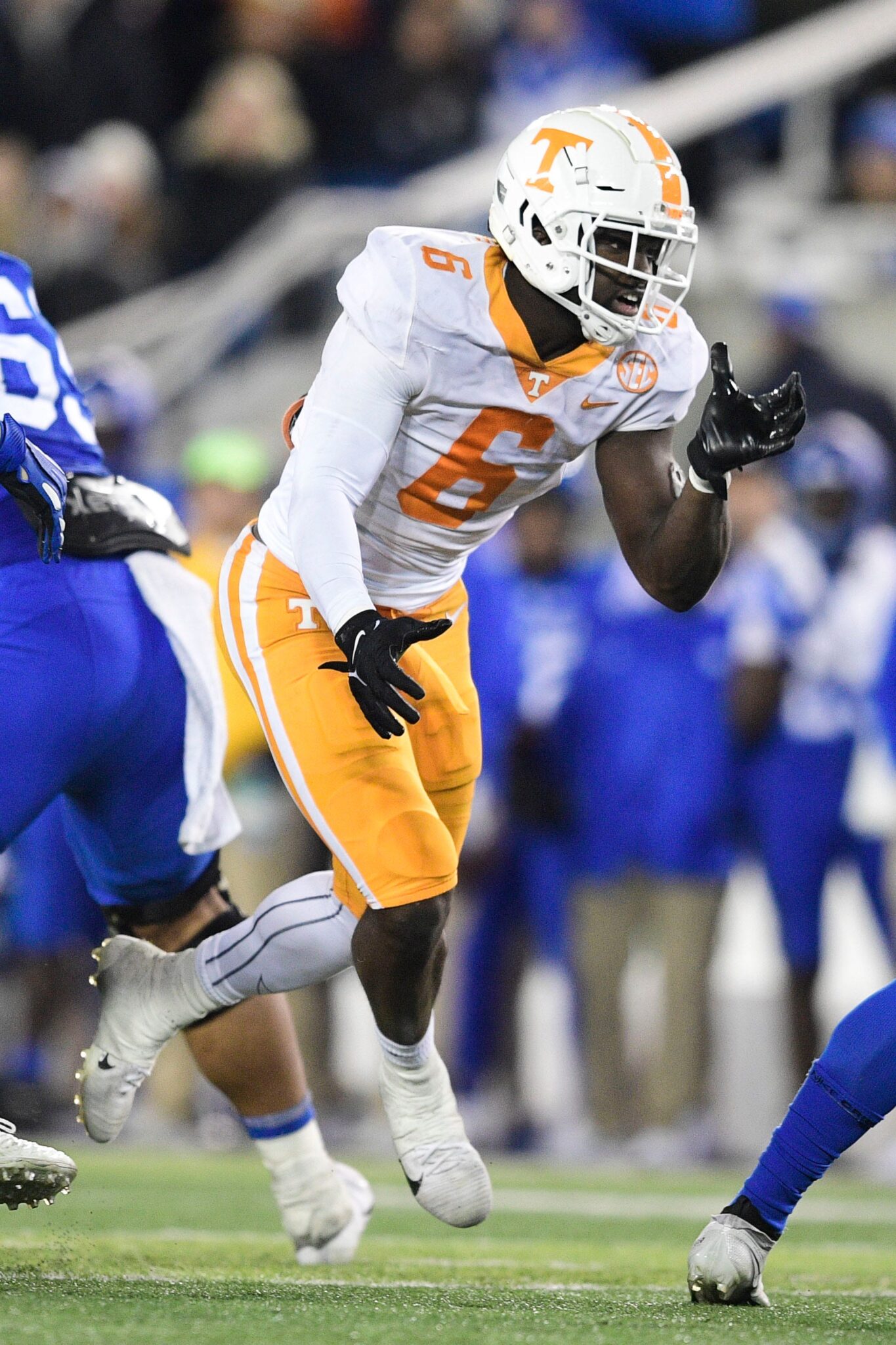 Byron Young (Tennessee) - Pro Football Rumors