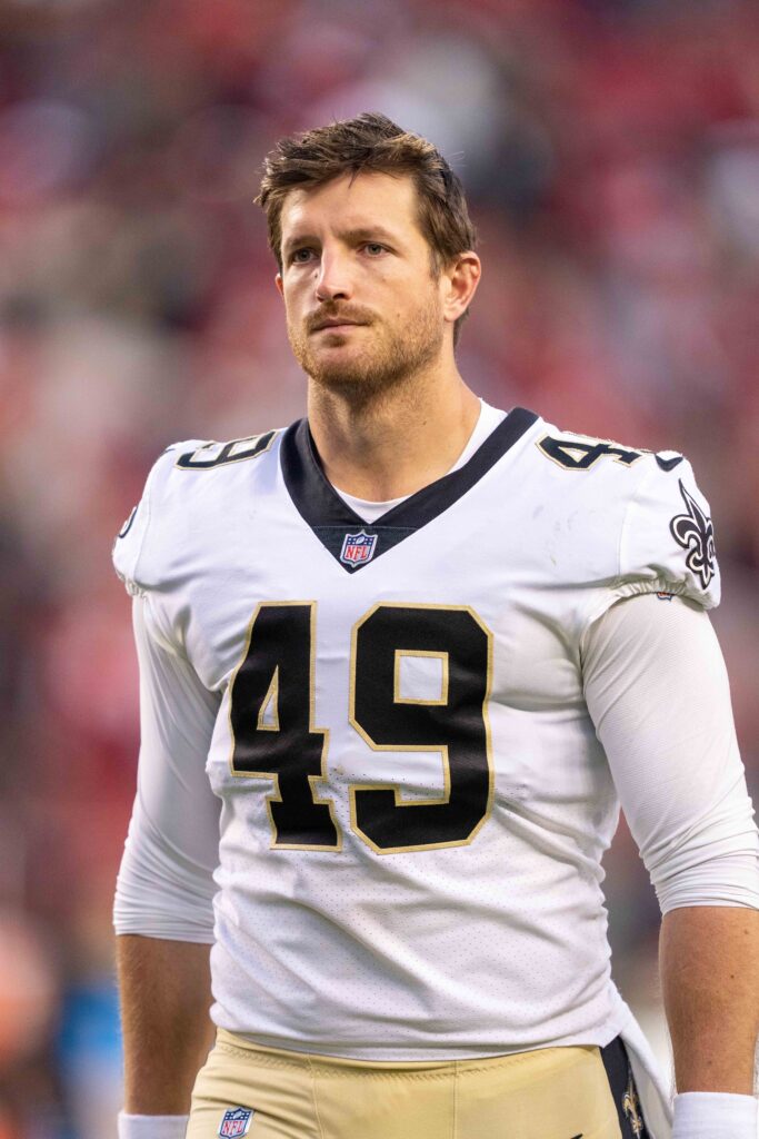 Saints Extend LS Zach Wood