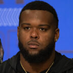 Chiefs To Acquire DT Neil Farrell From Raiders