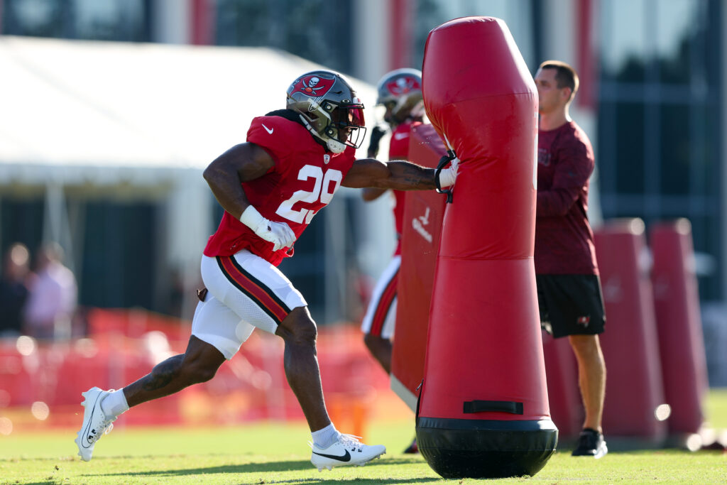 Buccaneers Name Christian Izien Starting Nickel Corner