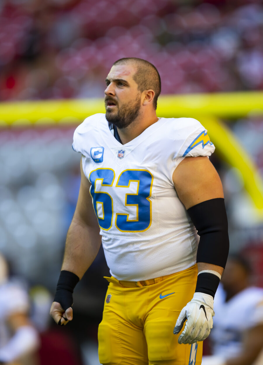 Chargers To Place C Corey Linsley On IR
