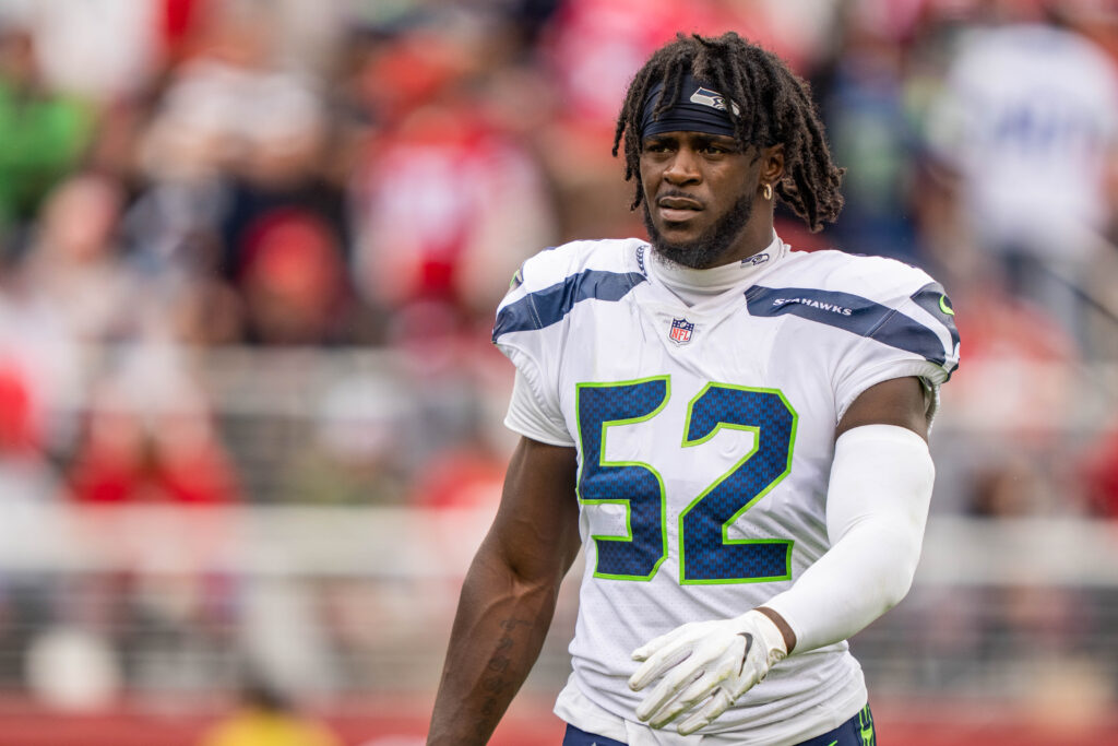 Seahawks Extend OLB Darrell Taylor