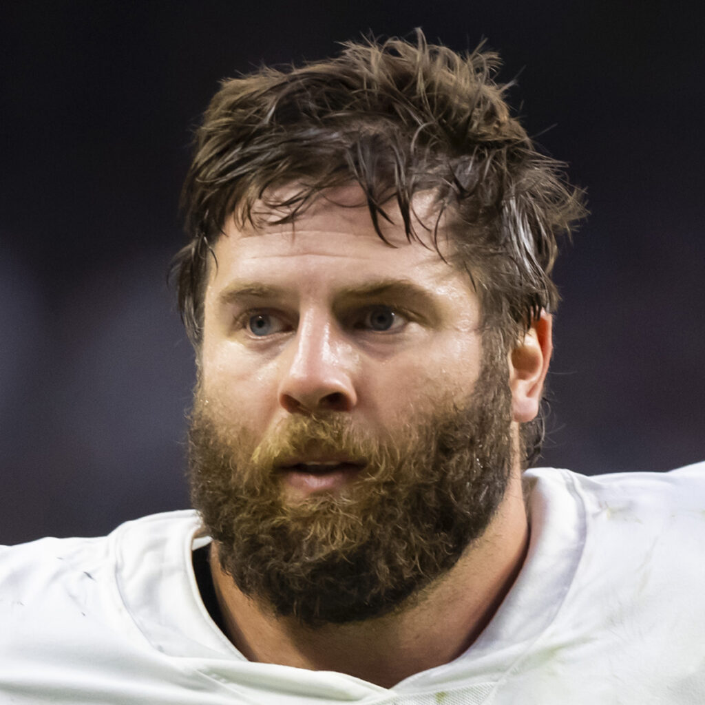 Patriots Open Practice Window For T Riley Reiff, DE Trey Flowers