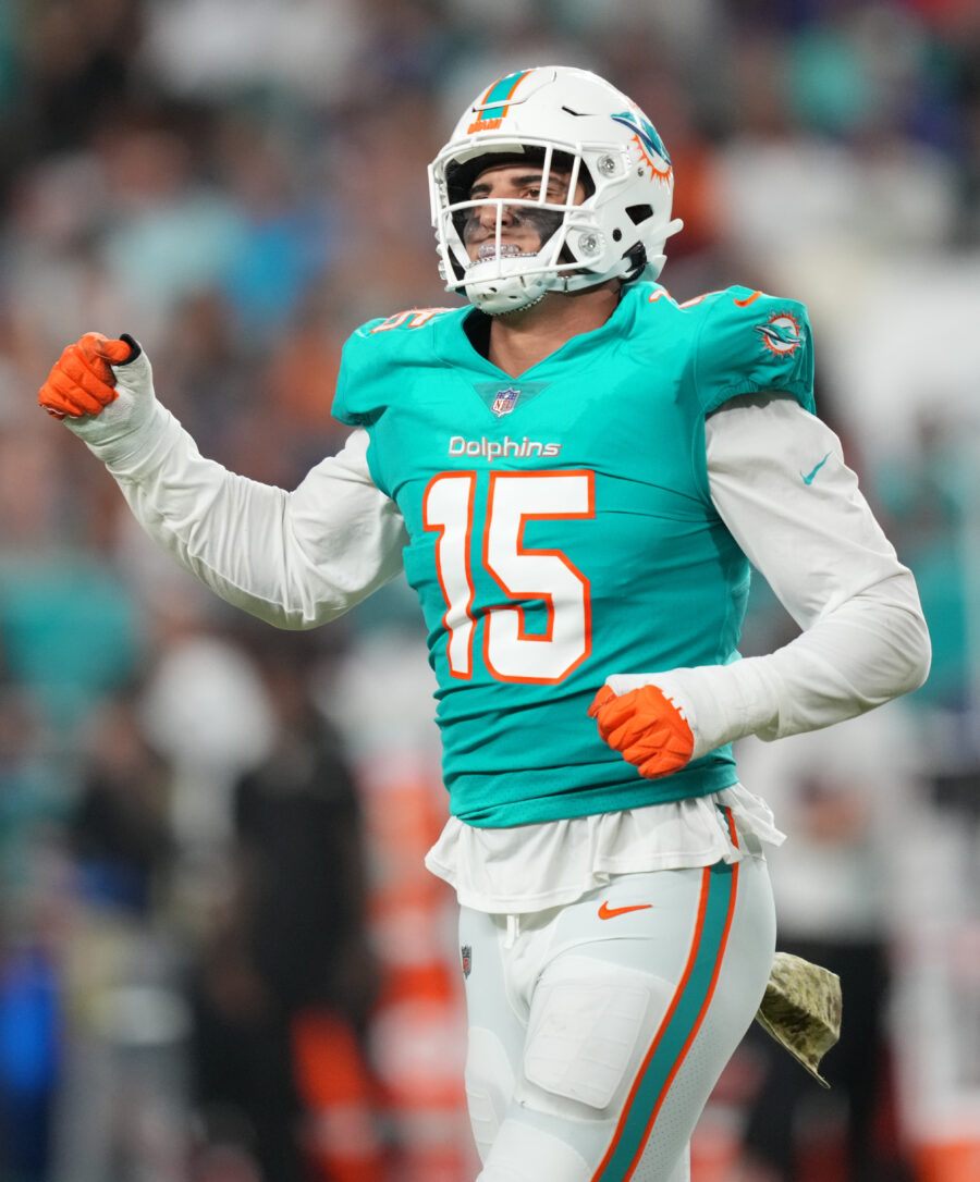 Dolphins To Exercise OLB Jaelan Phillips' Fifth-Year Option