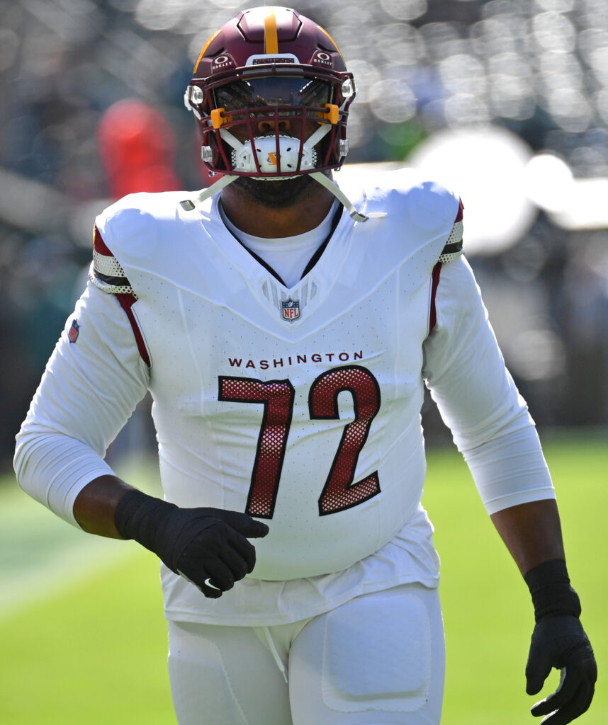 Commanders Release LT Charles Leno