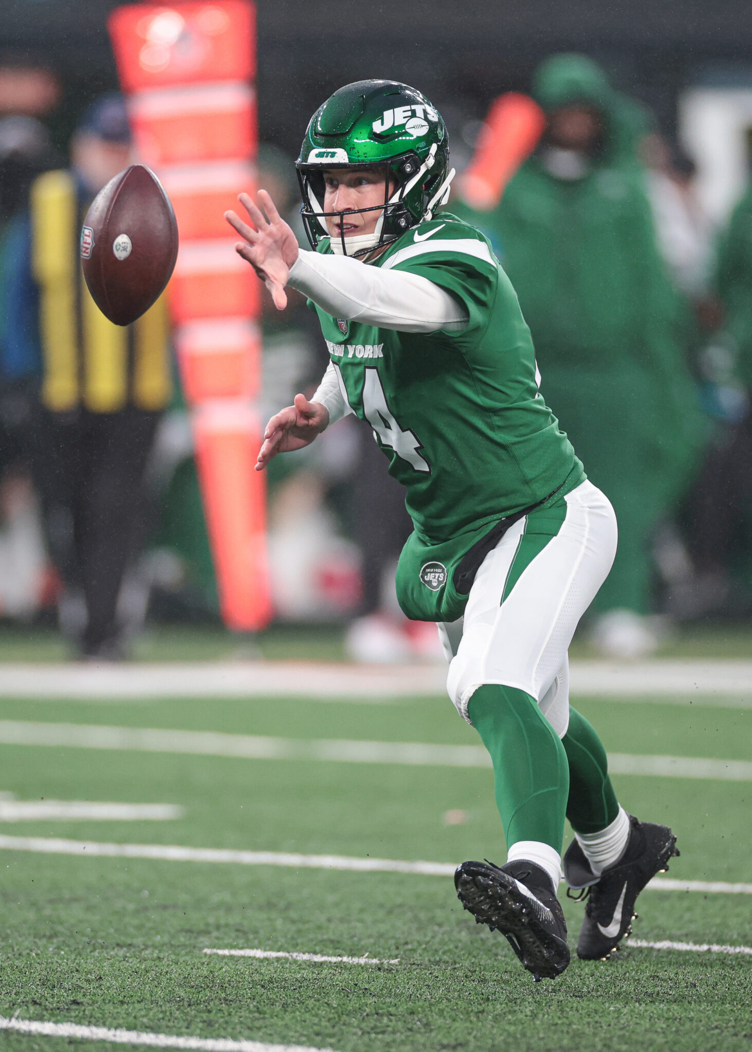 Titans Sign QB Trevor Siemian, Release QB Tim Boyle