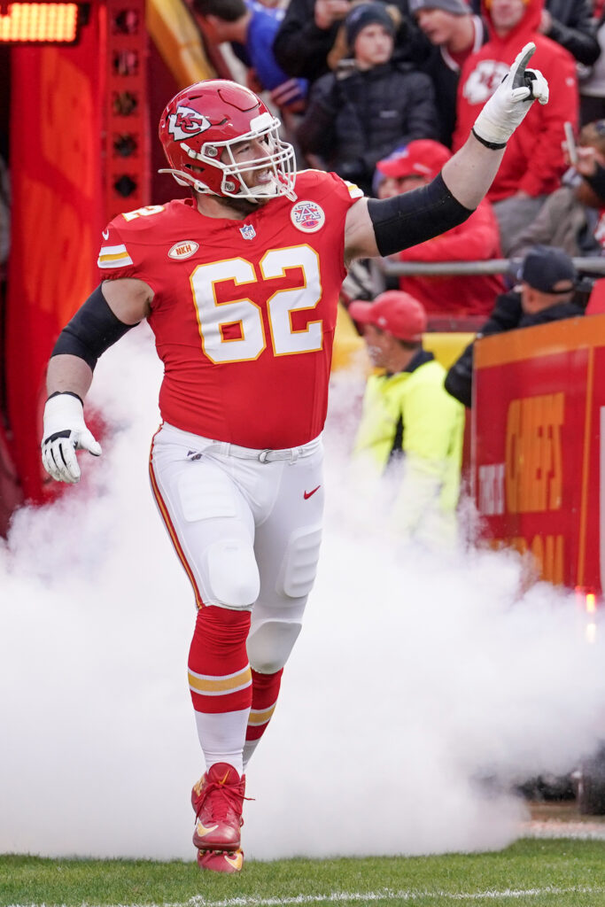Chiefs Rule Out G Joe Thuney For AFC Championship Game