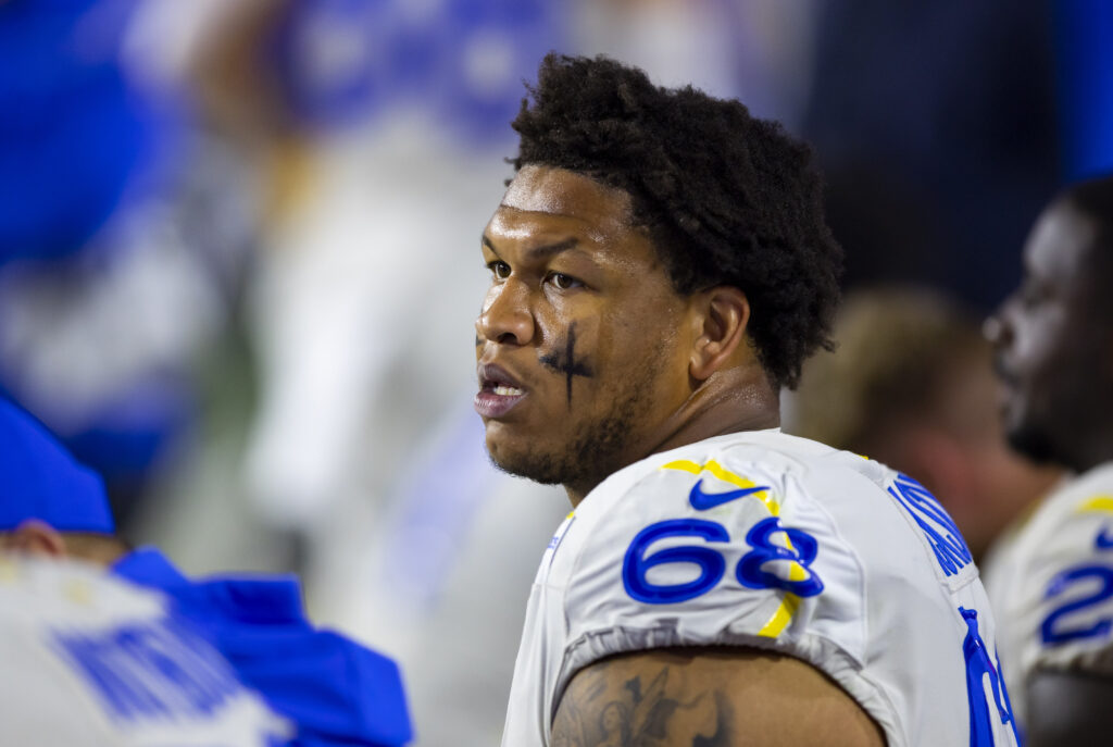 LT Alaric Jackson Signs Rams RFA Tender