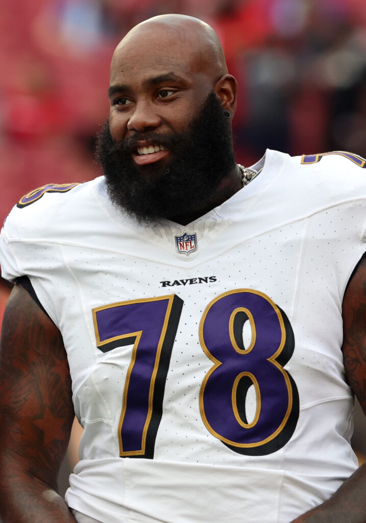 Patriots, Morgan Moses Agree To Deal