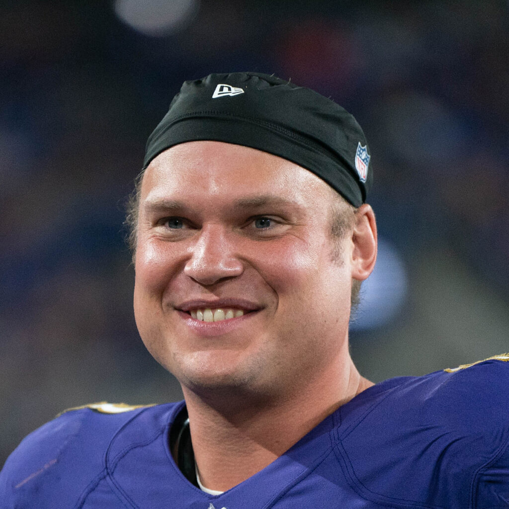 Ravens To Re-Sign DE Brent Urban