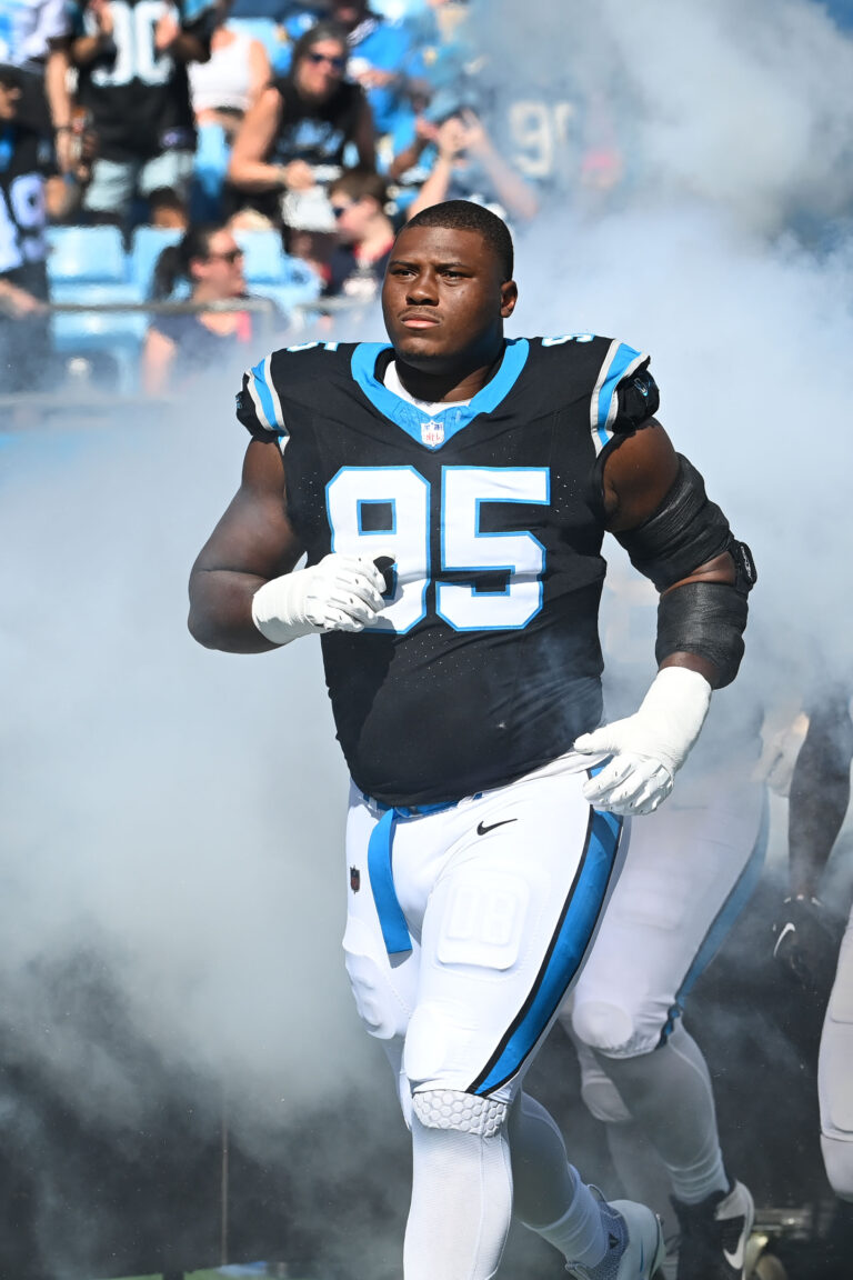 Panthers, Derrick Brown Agree To Extension