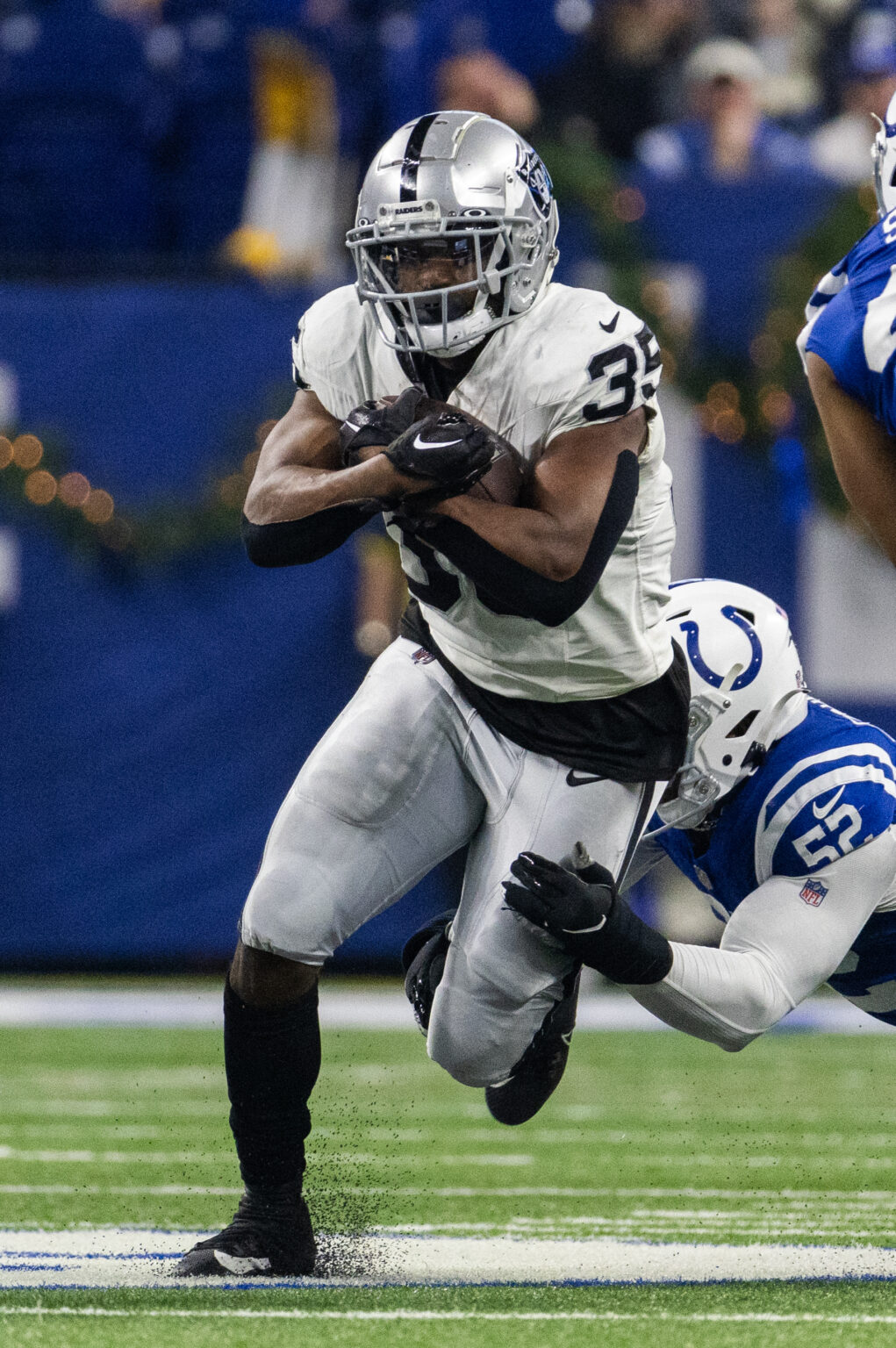 Raiders Place RB Zamir White On IR, Promote QB Carter Bradley