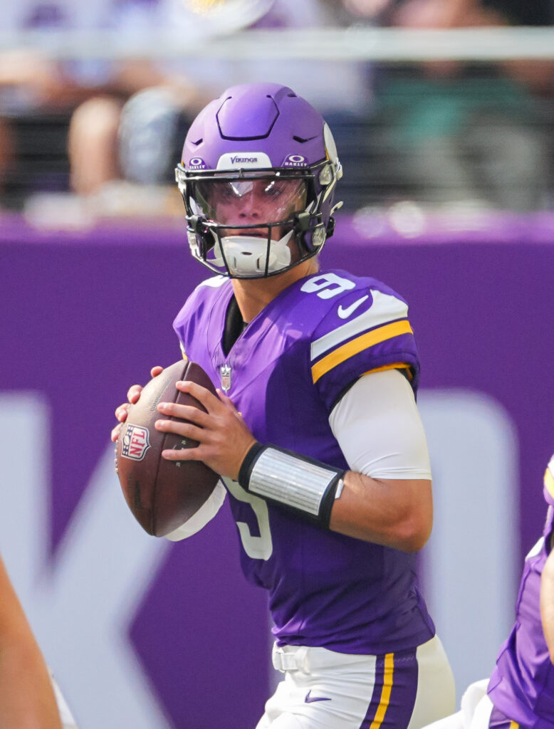 Vikings' J.J. McCarthy Returns To Practice; Carson Wentz Dealing With Shoulder Injury