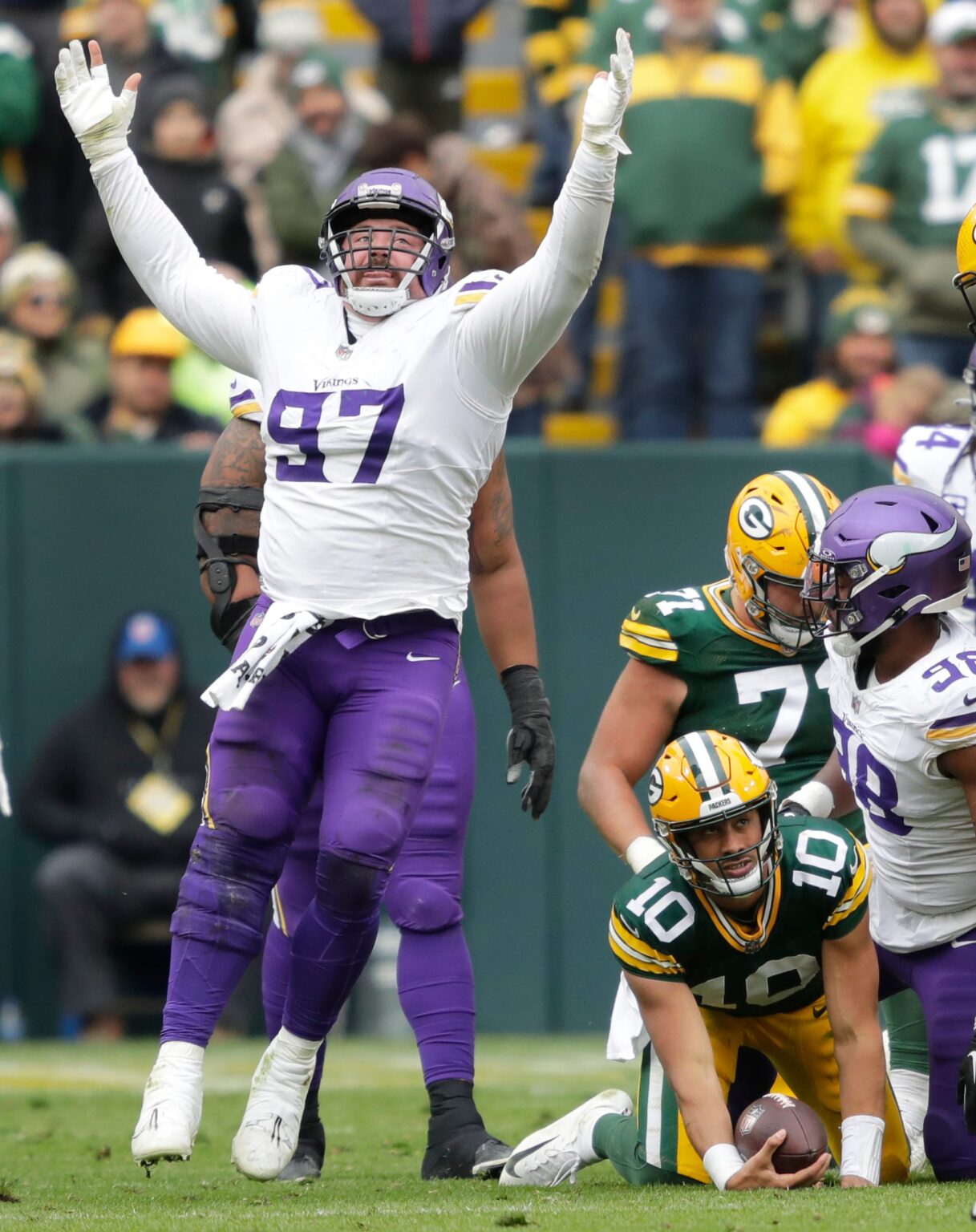 Vikings To Trade DL Harrison Phillips To Jets