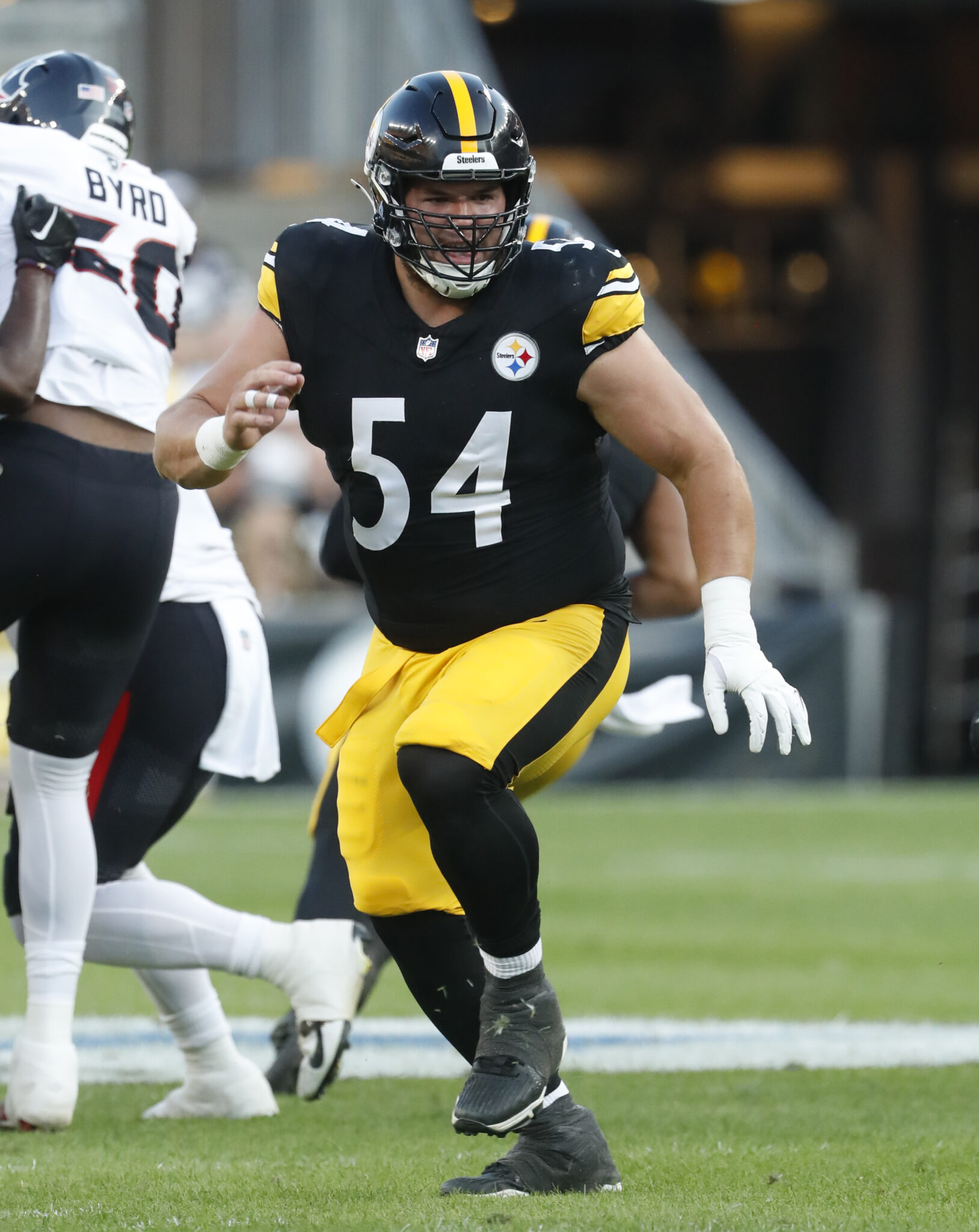 Steelers C Zach Frazier Facing Multi-Week Absence