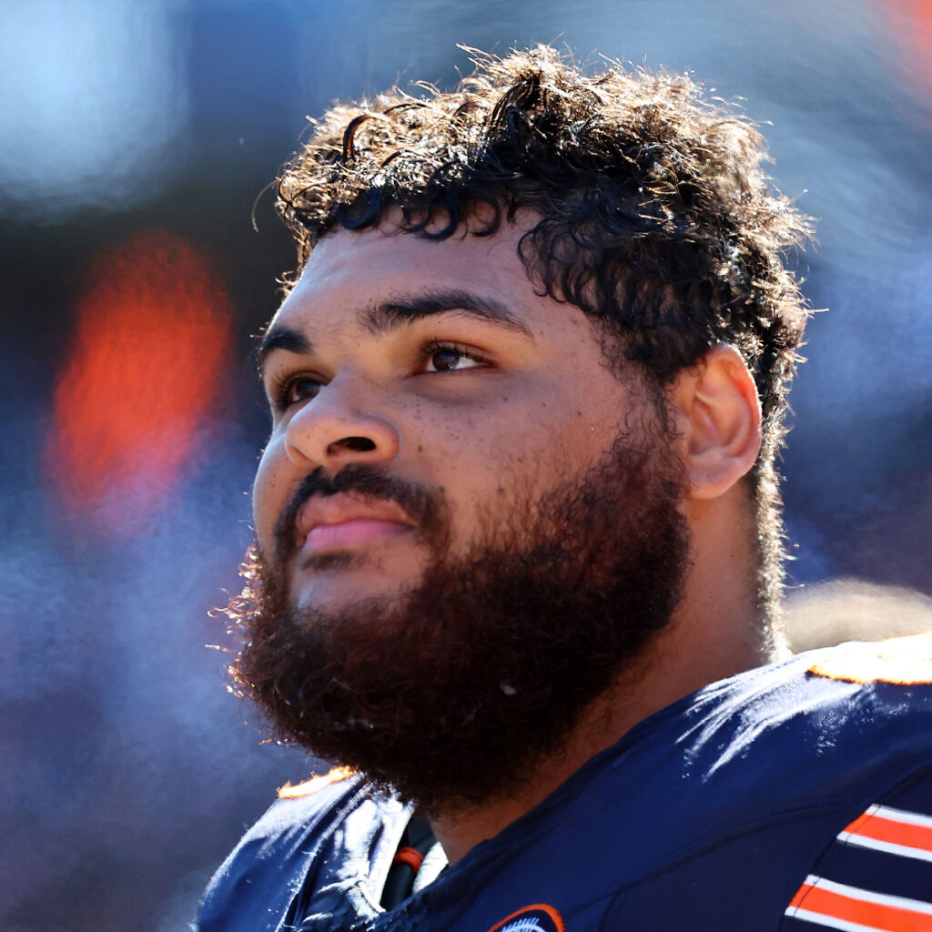 Bears' Darnell Wright Suffers MCL Sprain
