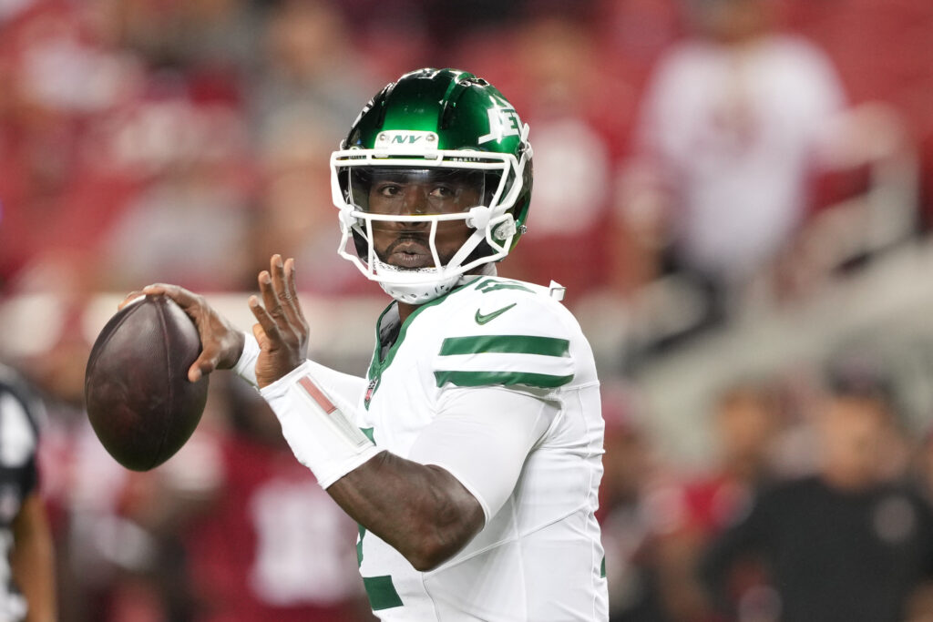 QB Tyrod Taylor Has Support In Jets' Building