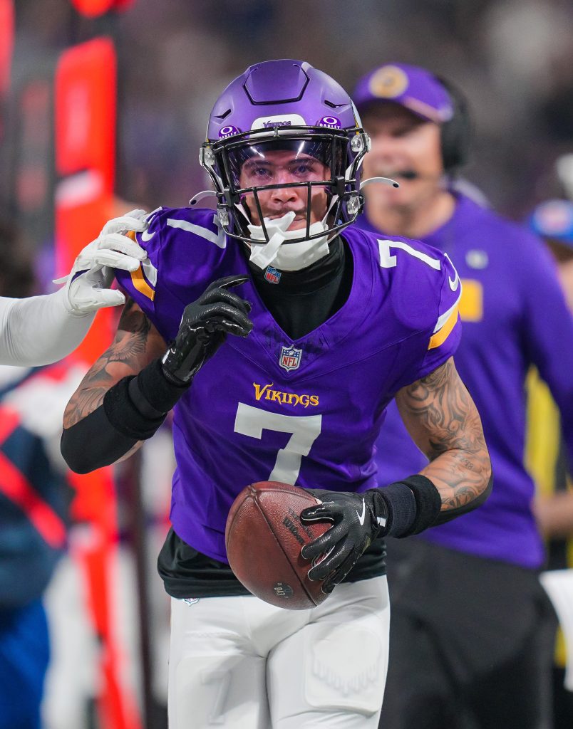 Vikings To Bring Back CB Byron Murphy