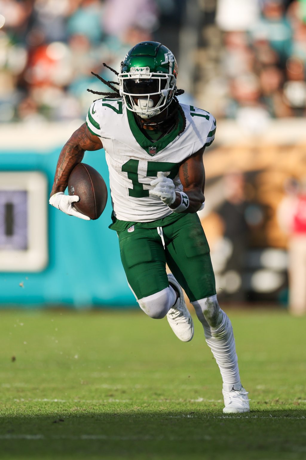 Rams Sign WR Davante Adams