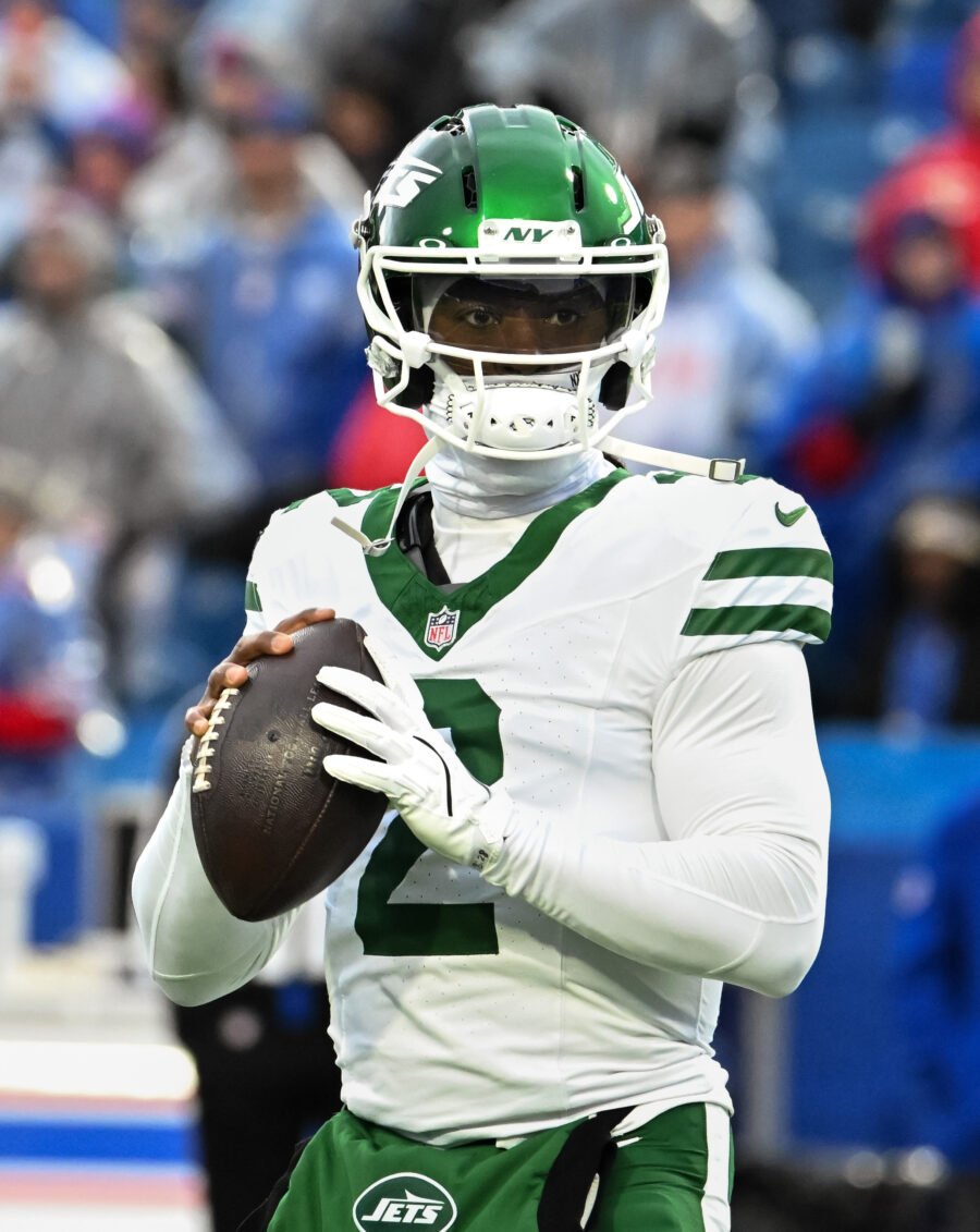 Jets Rule Out QB Justin Fields For Week 3