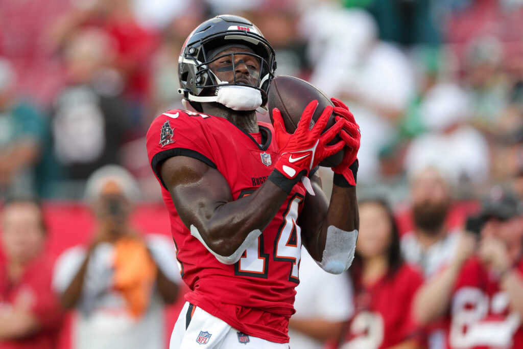 Buccaneers WR Chris Godwin Ruled Out With New Leg Injury
