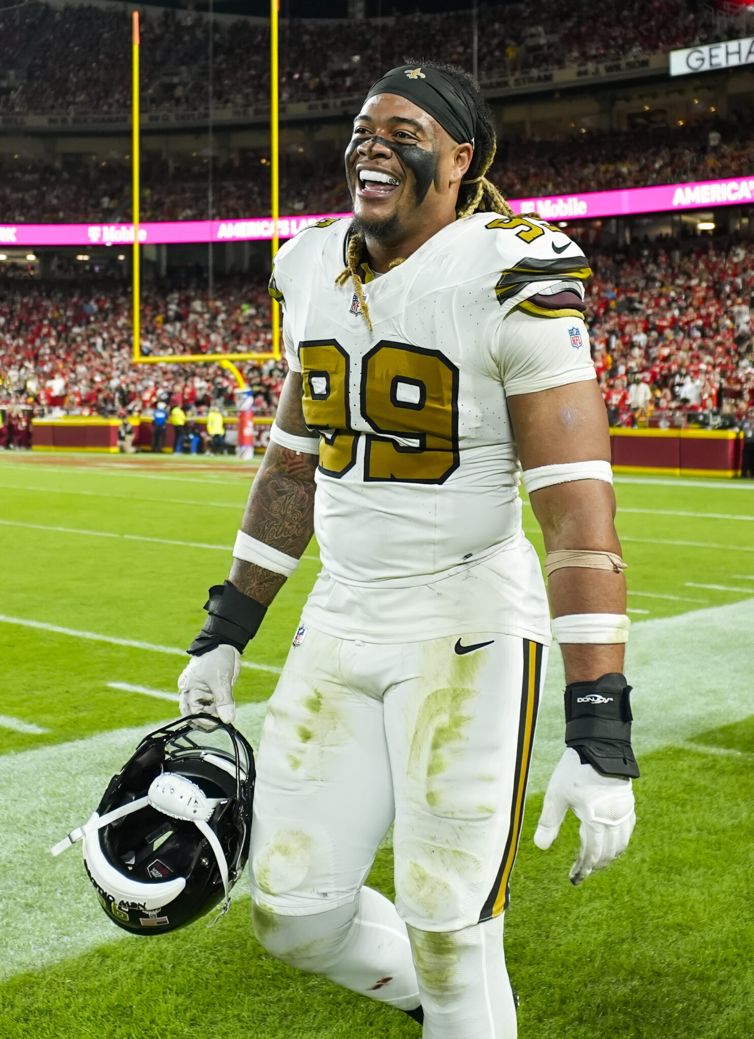 Saints Interested In Re-Signing Chase Young, Paulson Adebo